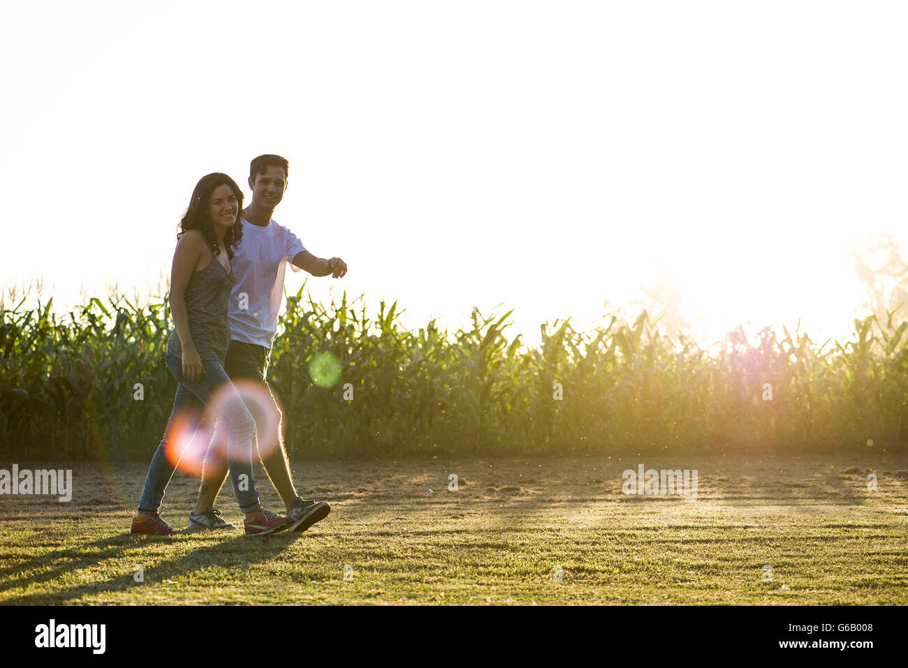 Happy couple walk on empty hi-res stock photography and images - Alamy