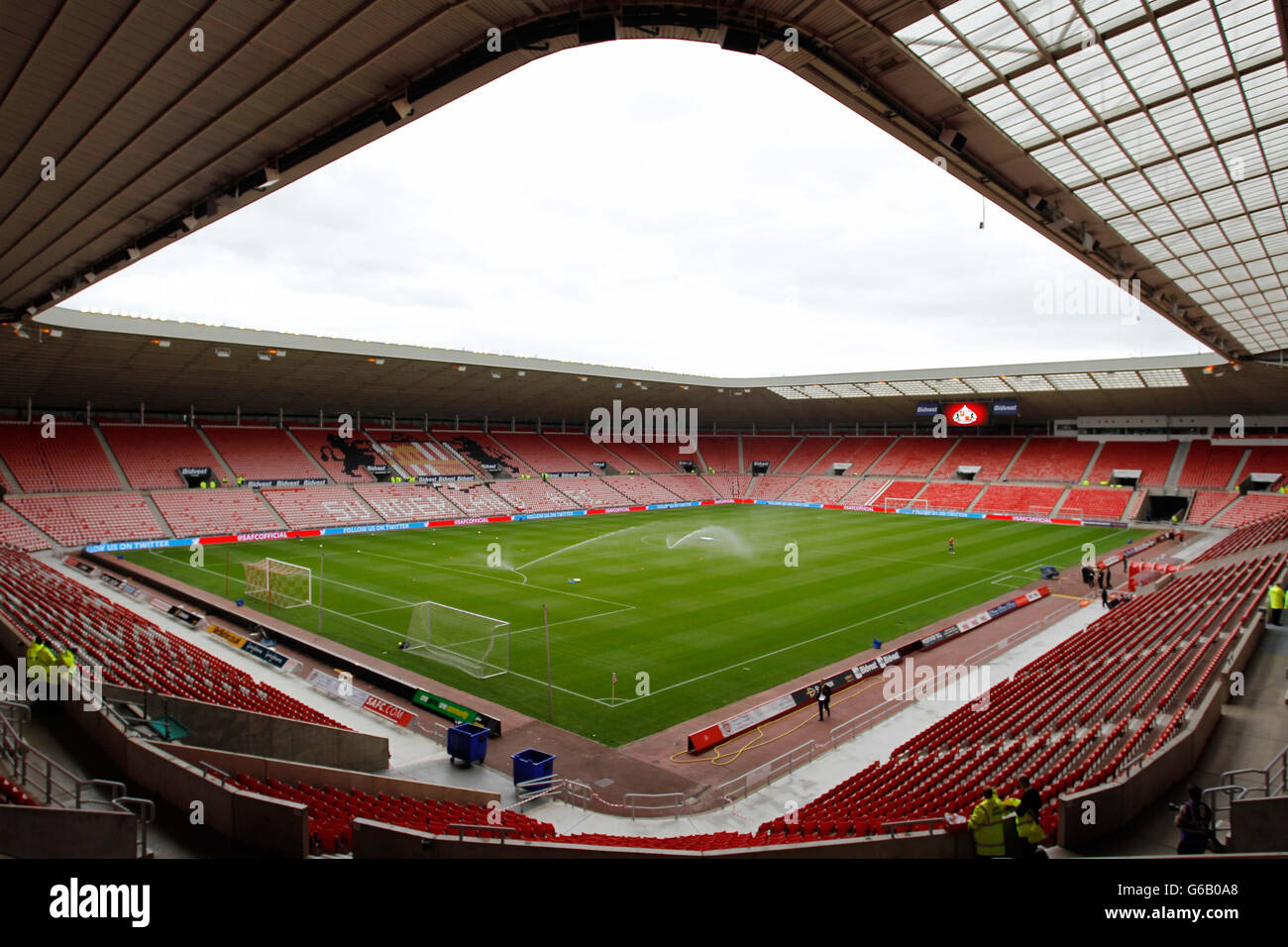Light from stadium hi-res stock photography and images - Alamy