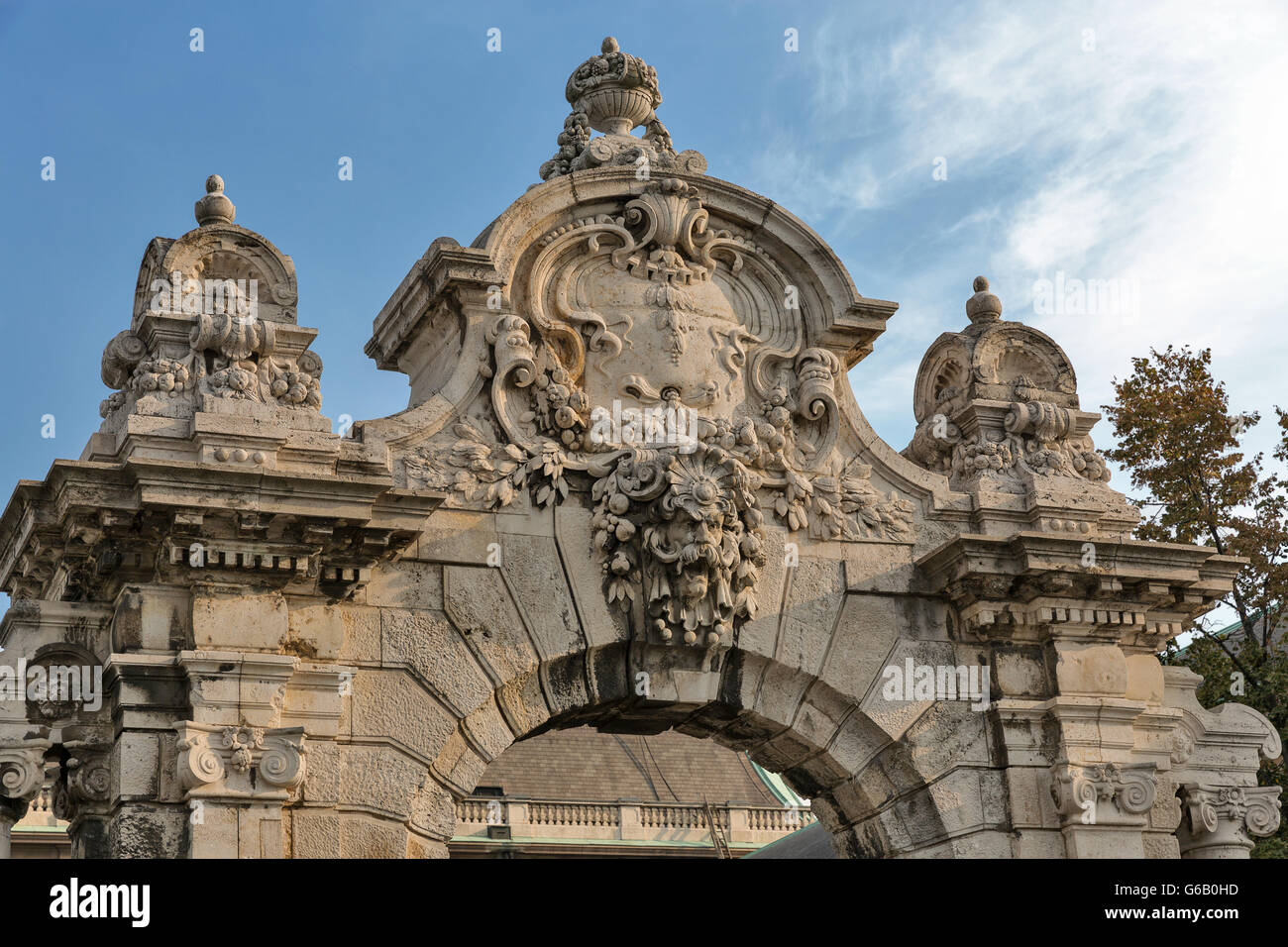 Hungary budapest royal palace gate hi-res stock photography and images ...
