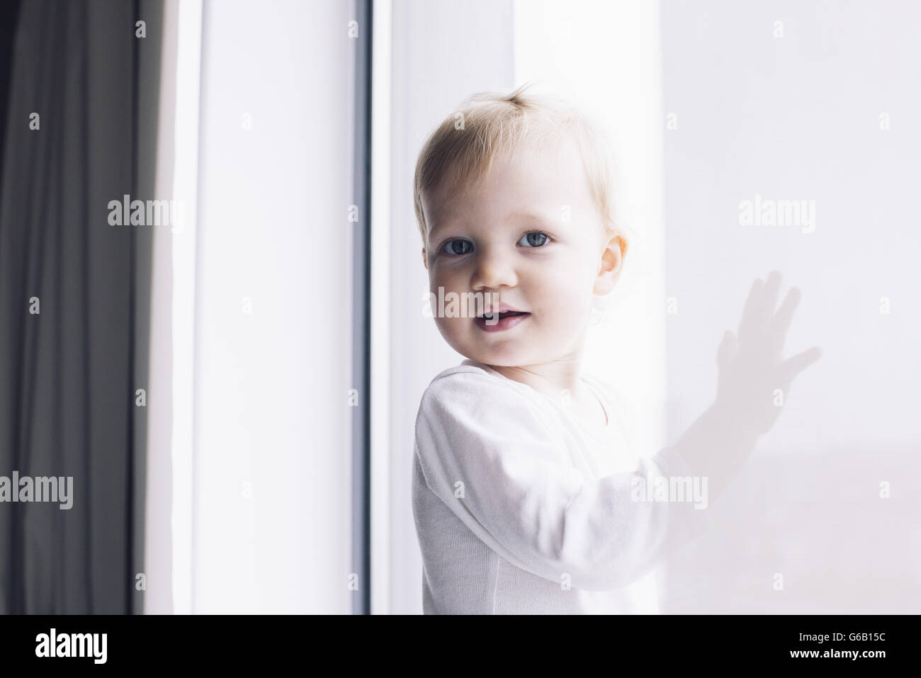 Baby windows hi-res stock photography and images - Alamy