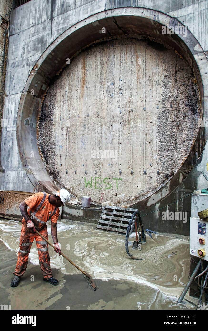 The pudding mill lane crossrail construction site hi-res stock ...