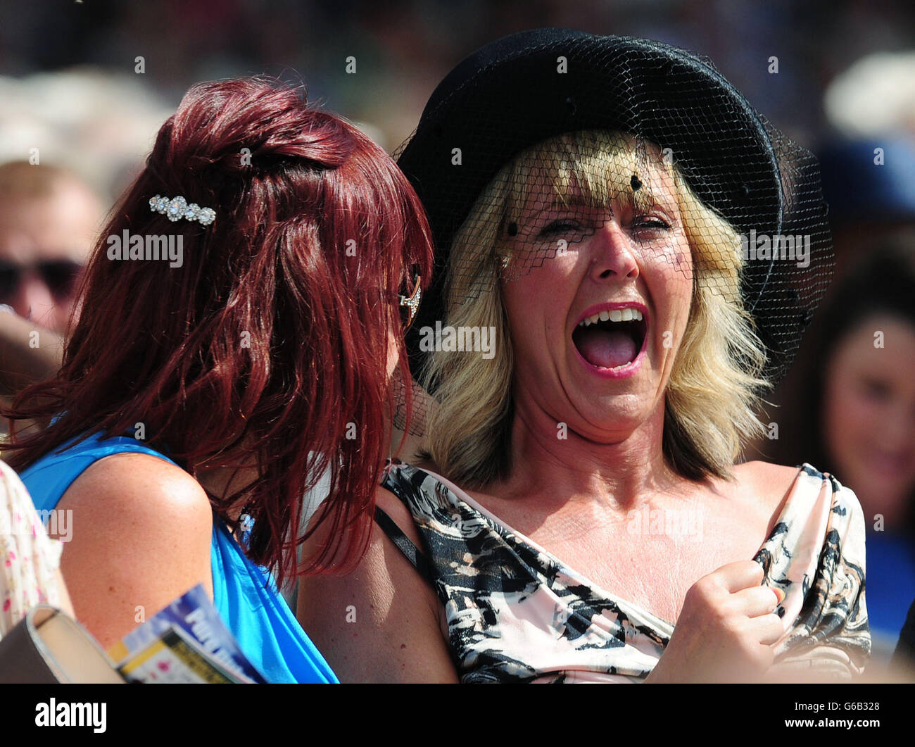 Darley yorkshire oaks ladies day yorkshire ebor festival york ...