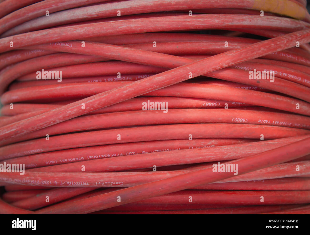Cable net hi-res stock photography and images - Alamy