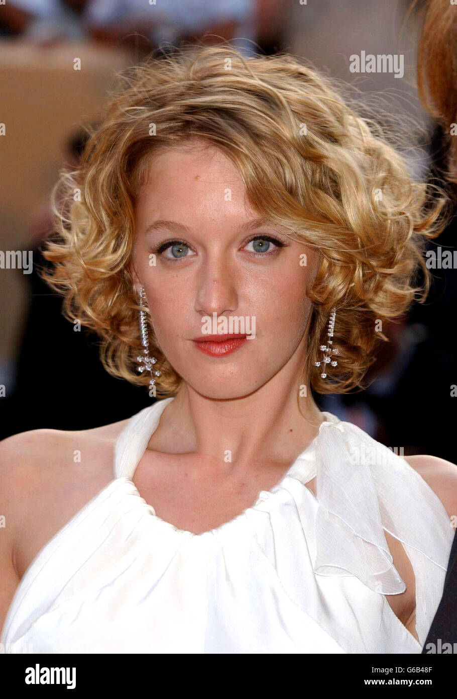 Ludivine sagnier swimming pool 2003 hi-res stock photography and images ...