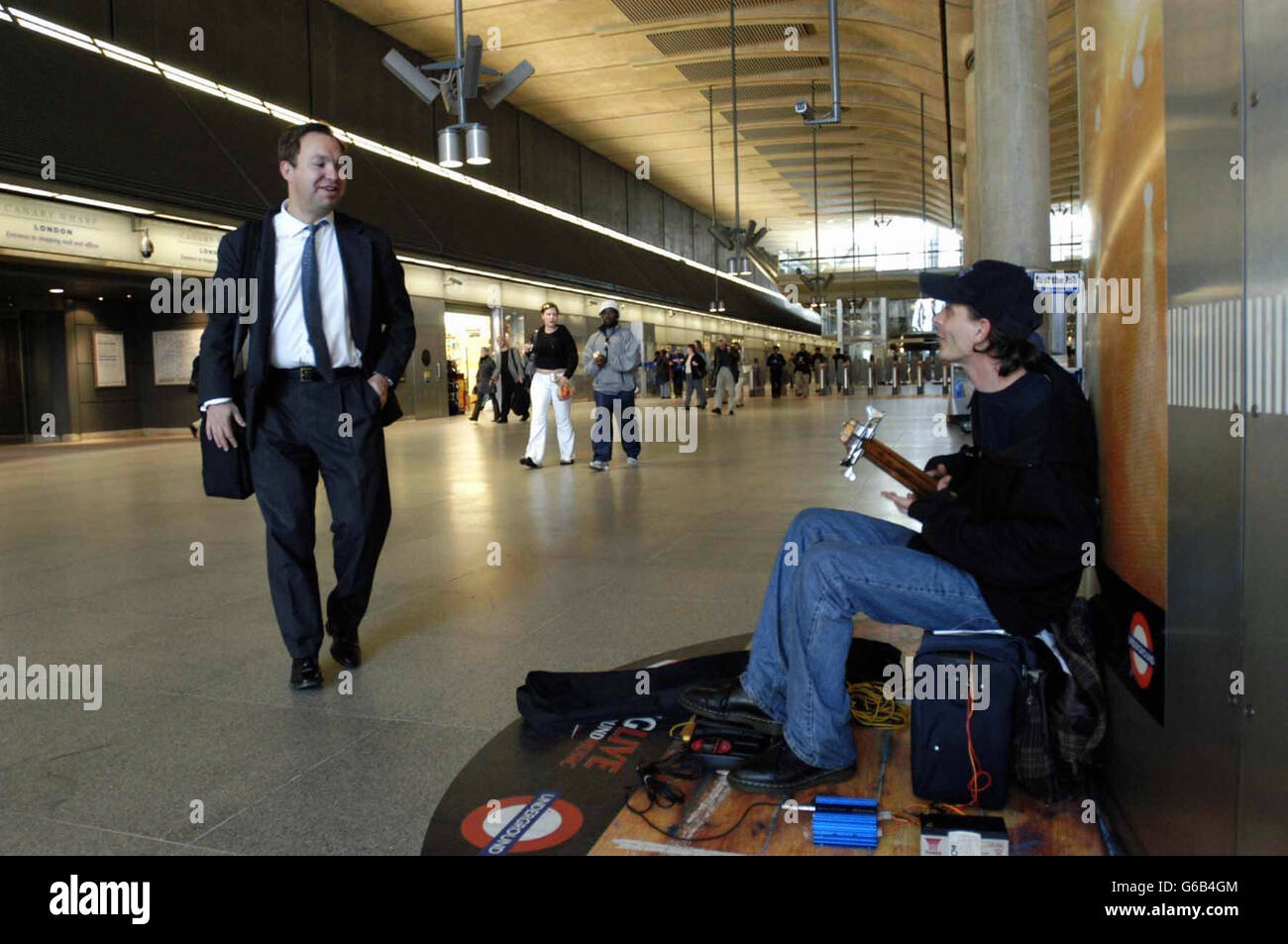 Underground buskers hi-res stock photography and images - Alamy