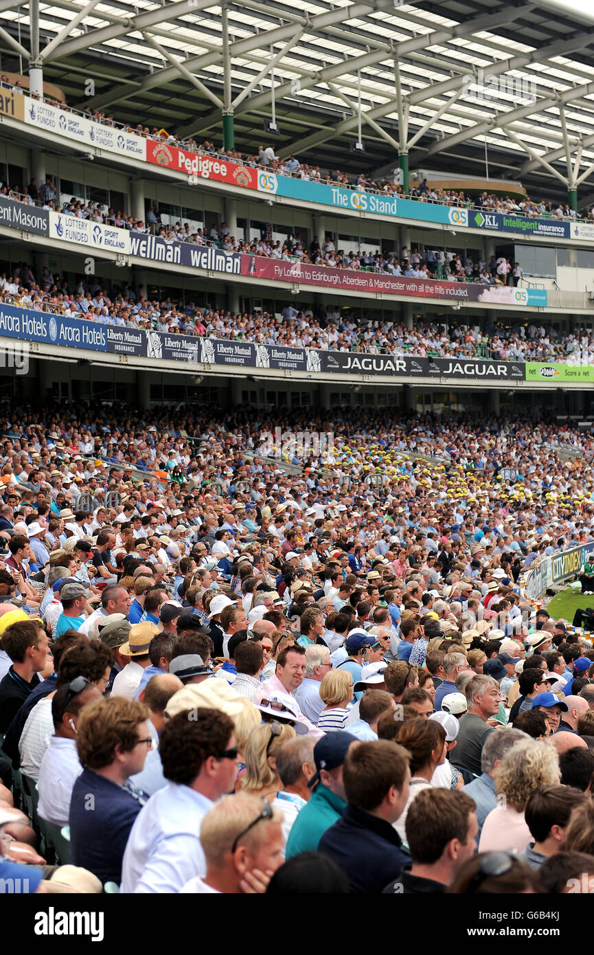 General Action Ampics High Resolution Stock Photography and Images - Alamy