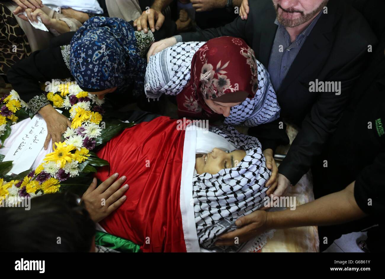 Ramallah, West Bank, Palestinian Territory. 23rd June, 2016. The mother ...