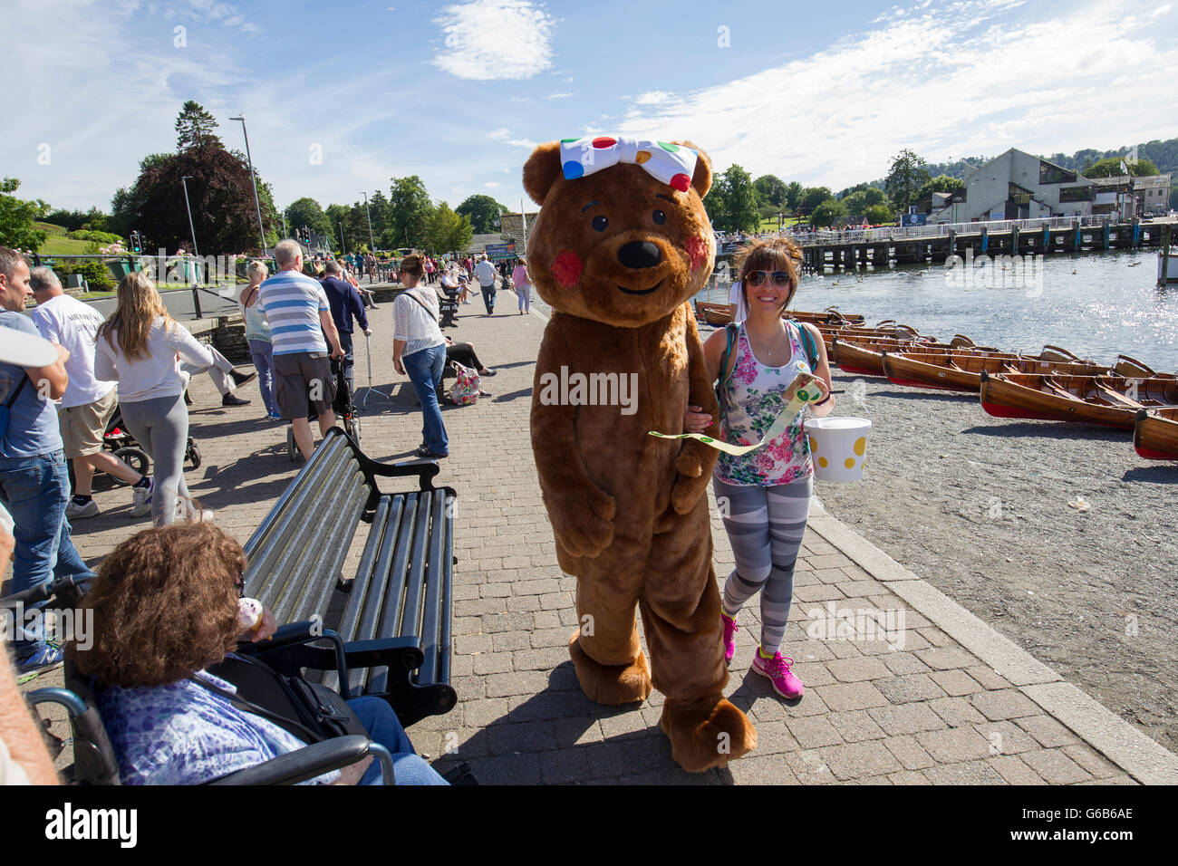 Lake Windermere Cumbria UK 23rd June 2016 UK Weather Hot 26C clear ...