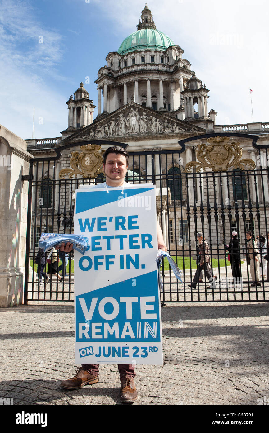 Belfast, UK. 23rd June, 2016. The Remain campaign handing out Leaflets ...