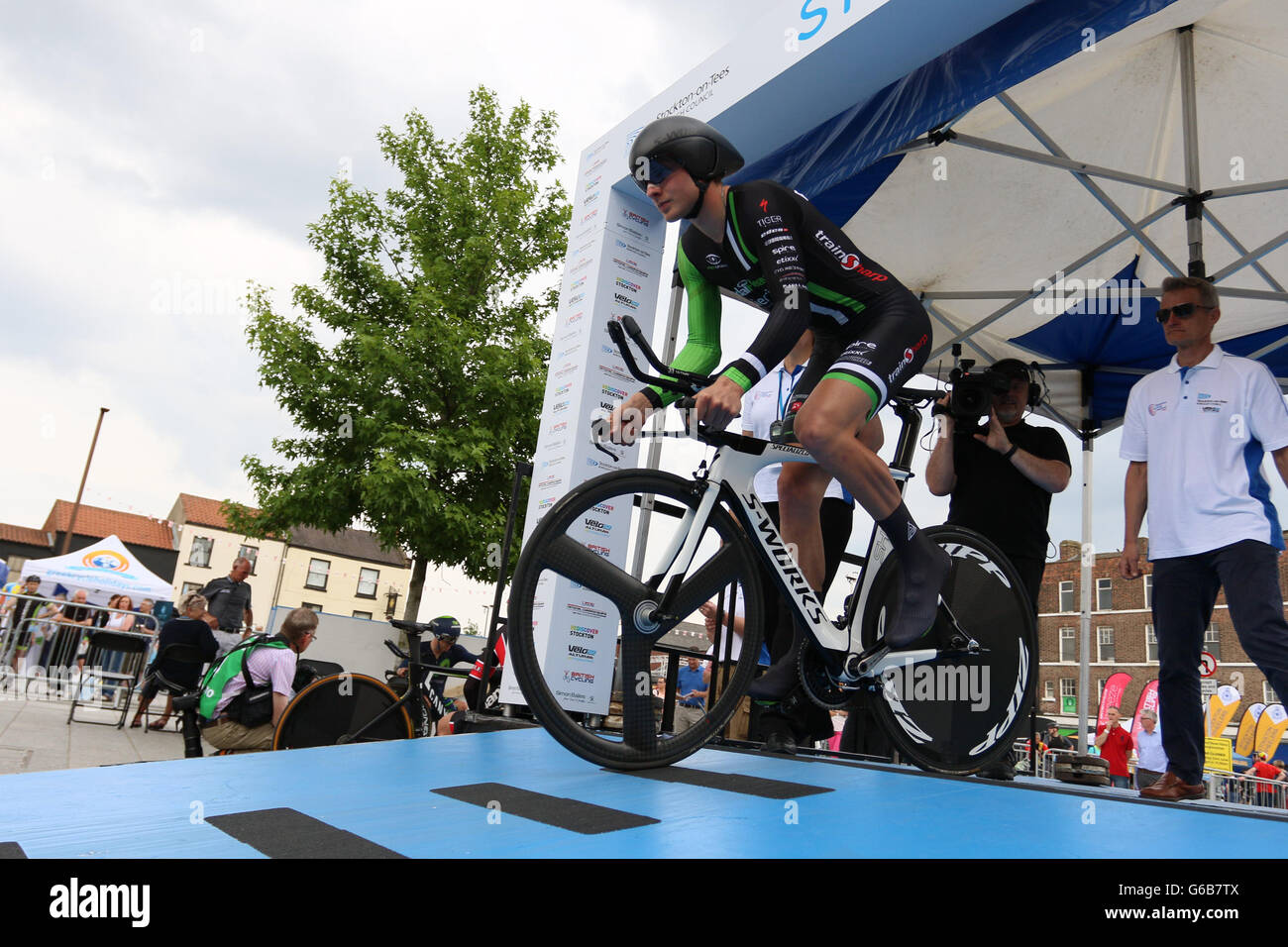 James gullen hi-res stock photography and images - Alamy