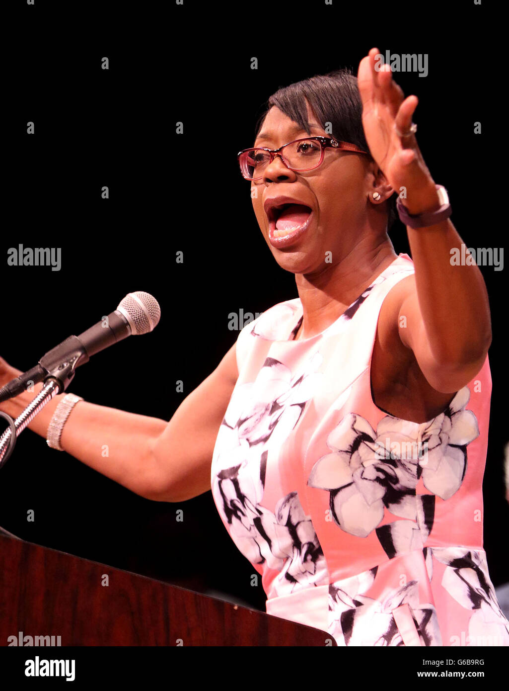 Nina turner hi-res stock photography and images - Alamy