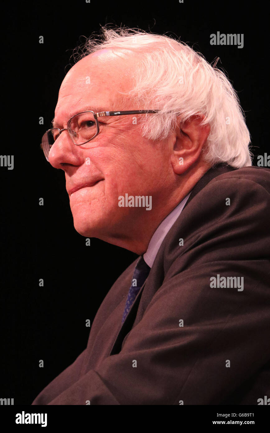 Bernie sanders headshot hi-res stock photography and images - Alamy