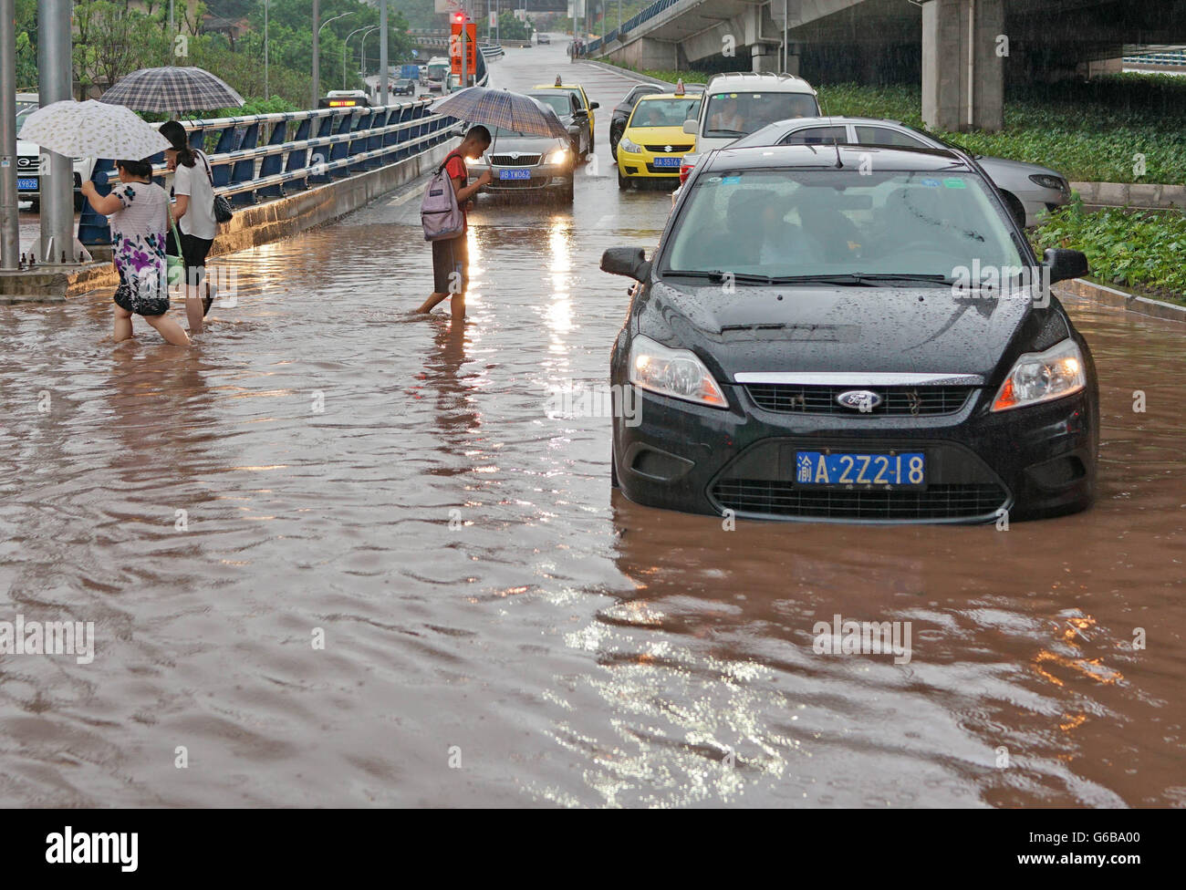China chongqing rainstorm hi-res stock photography and images - Alamy