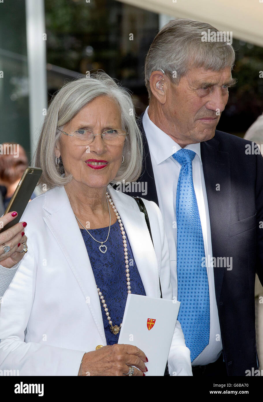 Queen mother crown alamy hi-res stock photography and images - Alamy