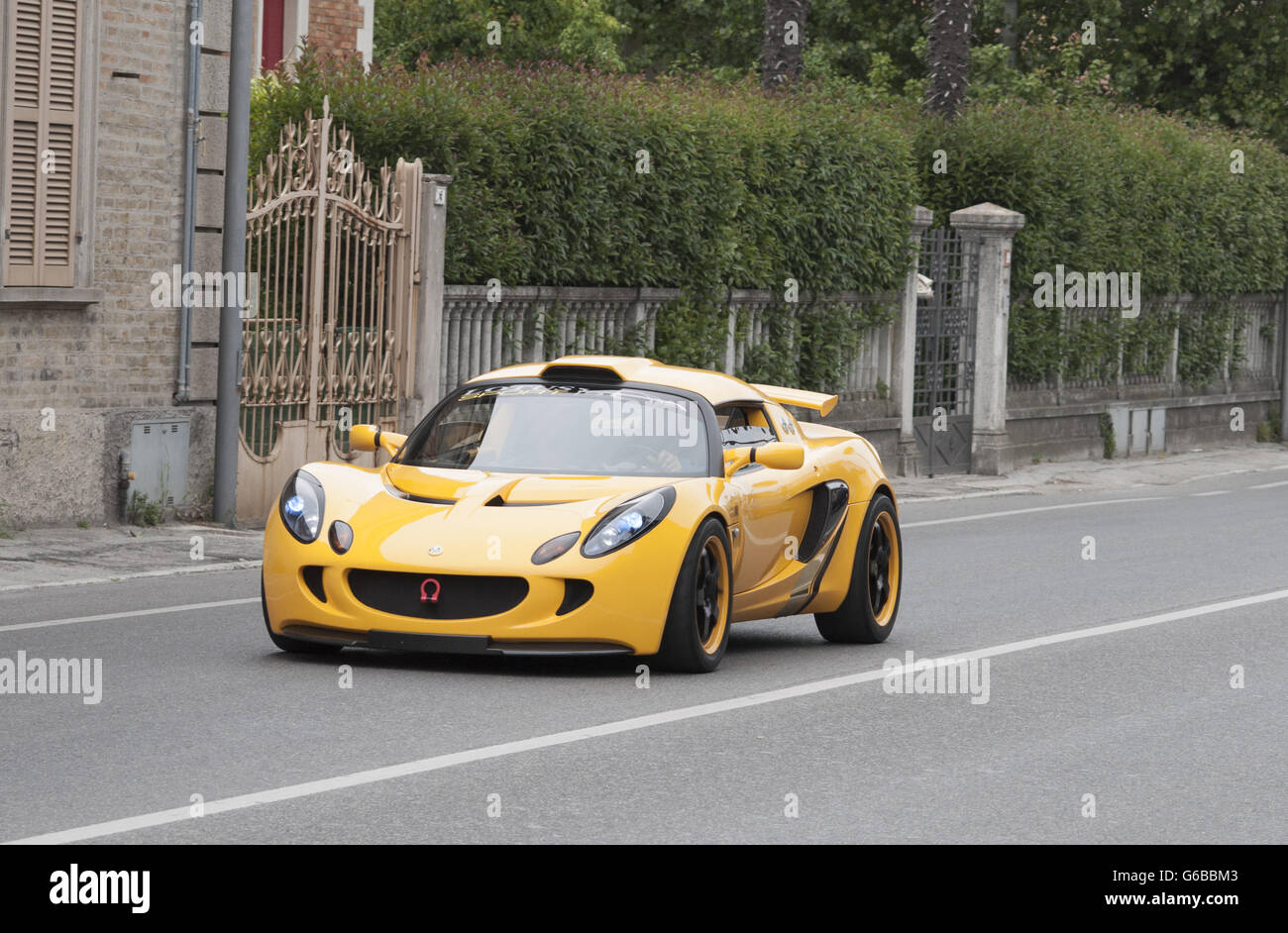 Lotus Elise Yellow