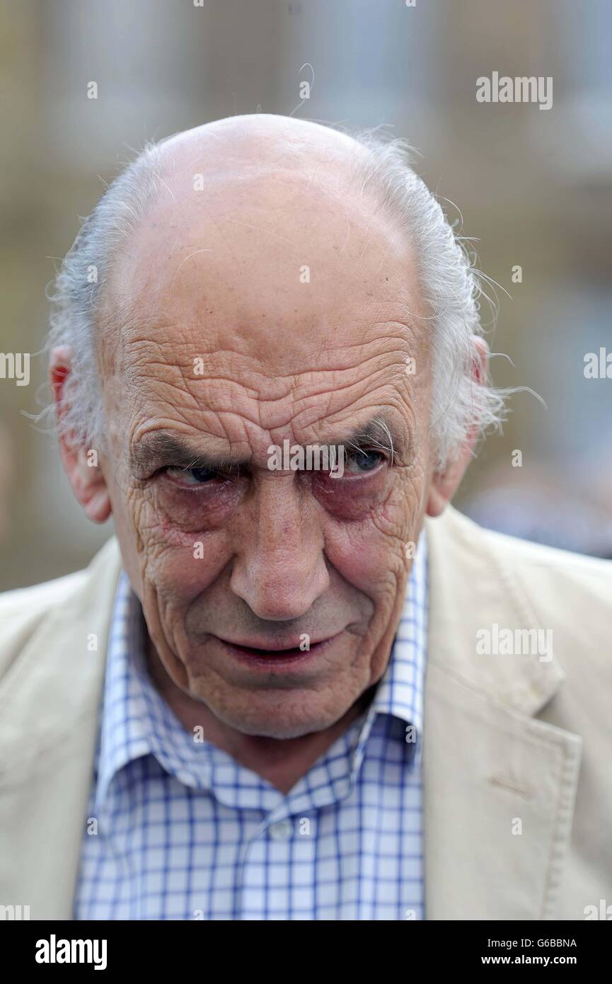 Sir mike jackson hi-res stock photography and images - Alamy