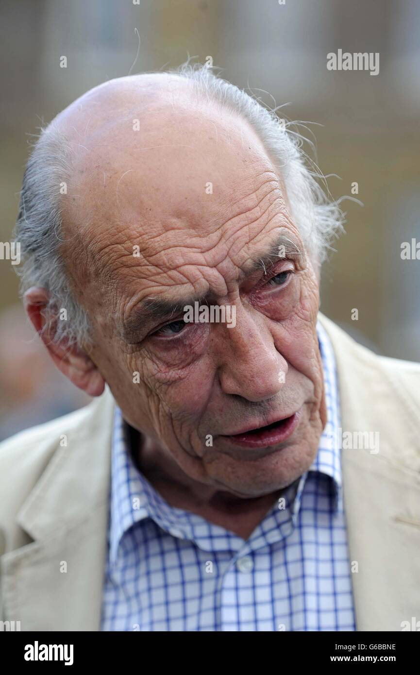 General sir mike jackson hi-res stock photography and images - Alamy