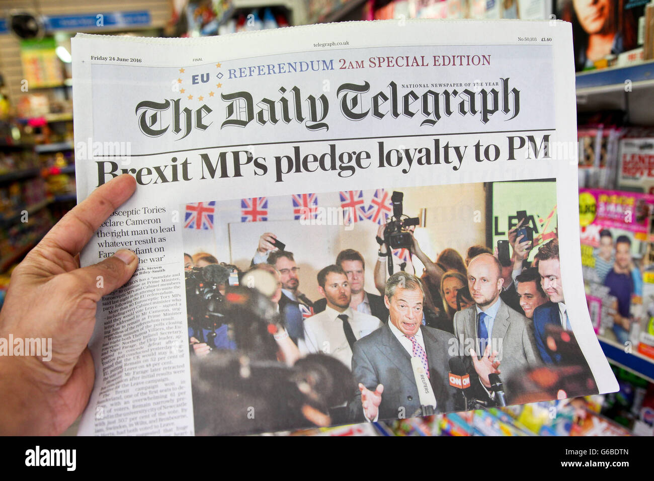 Newspaper front pages telegraph hi-res stock photography and images - Alamy