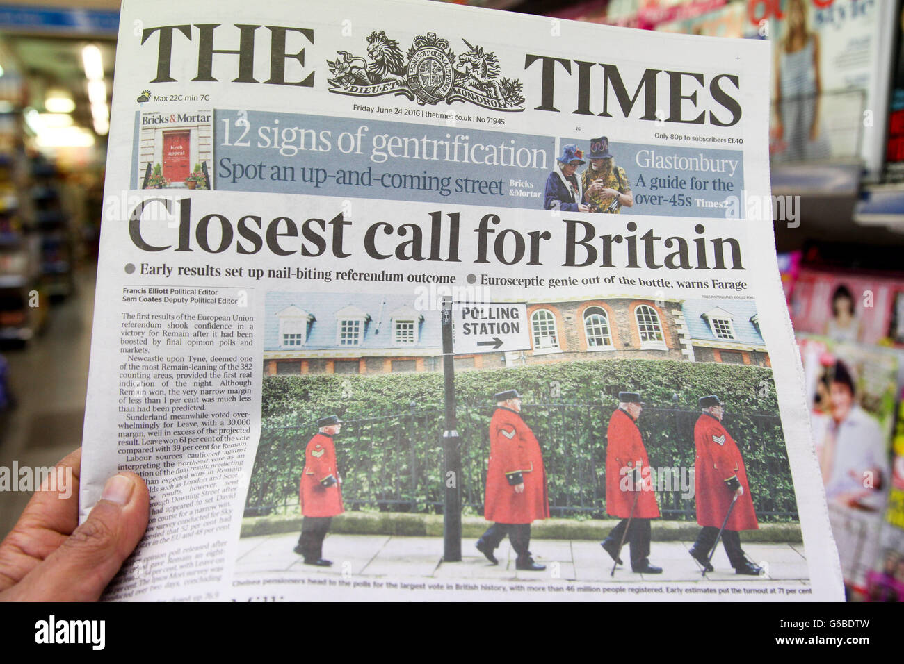 Financial times newspaper front page hi-res stock photography and ...