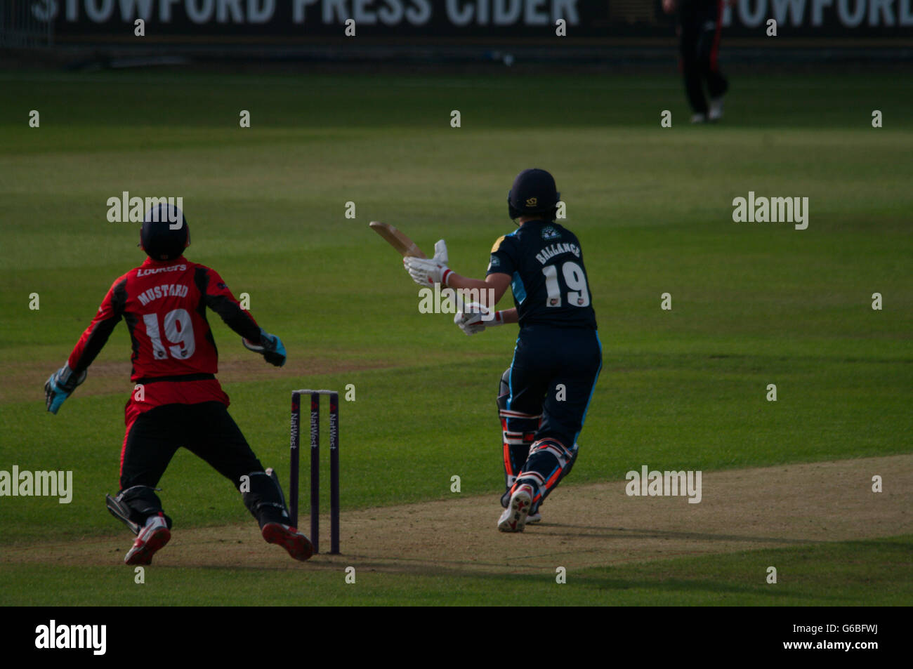 Gary ballance hi-res stock photography and images - Alamy