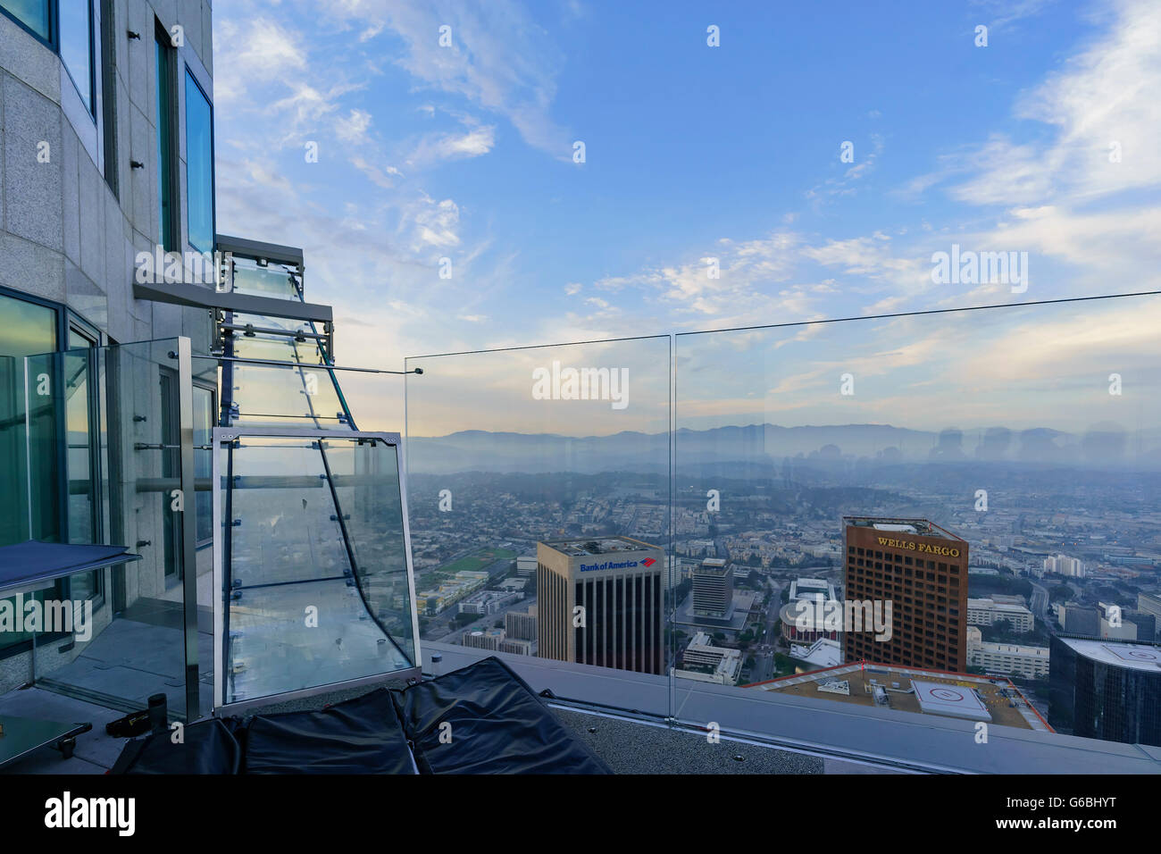 Skyspace hi-res stock photography and images - Alamy