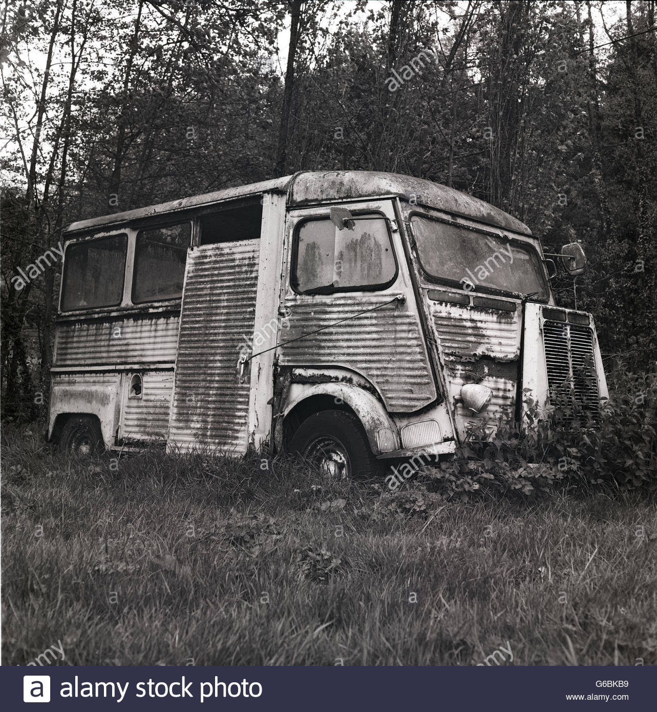 Rusty White Van Stock Photos & Rusty White Van Stock Images - Alamy