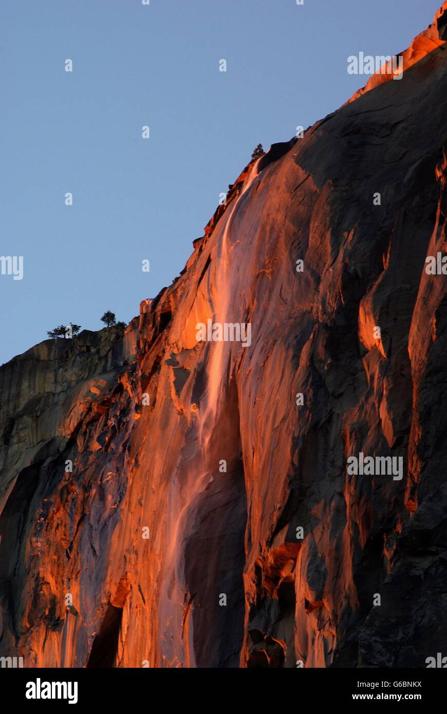 Horsetail falls yosemite sunset hi-res stock photography and images - Alamy
