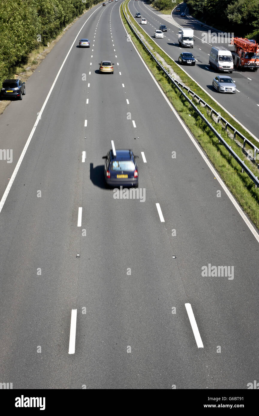 News transport motorway hi-res stock photography and images - Alamy