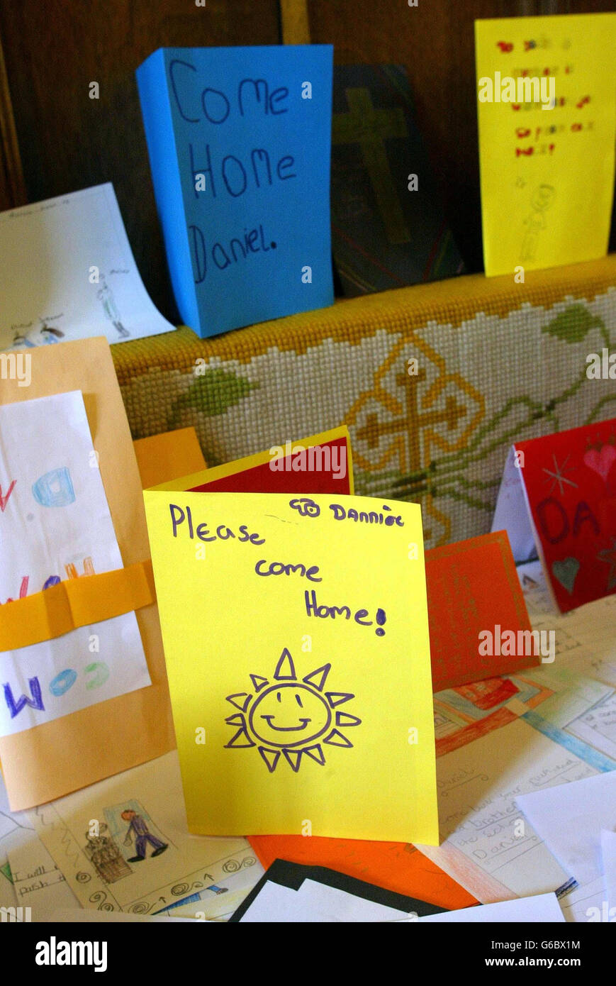 Cards made by children at missing seven-year-old Daniel Entwistle's ...