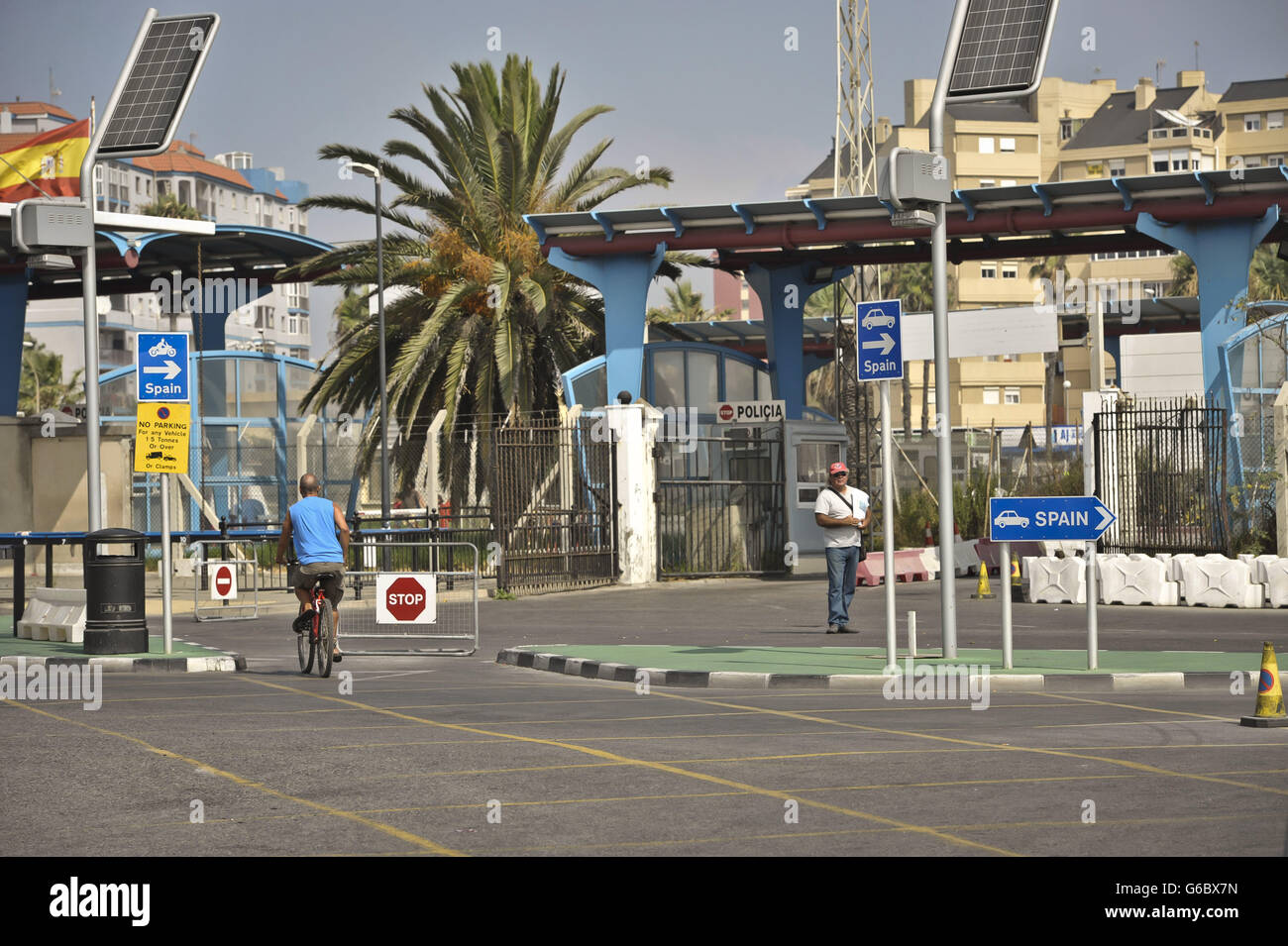 The spanish border hi-res stock photography and images - Alamy