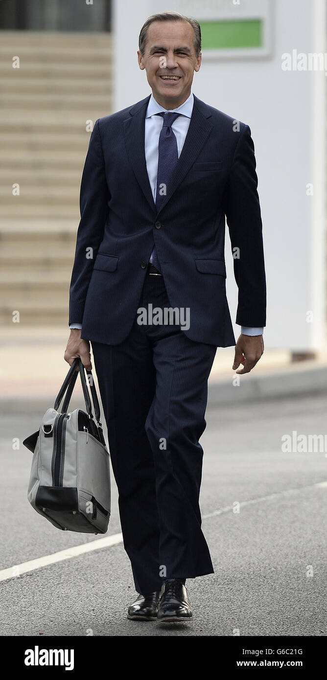 Wpa rota economy bank full length hi-res stock photography and images ...