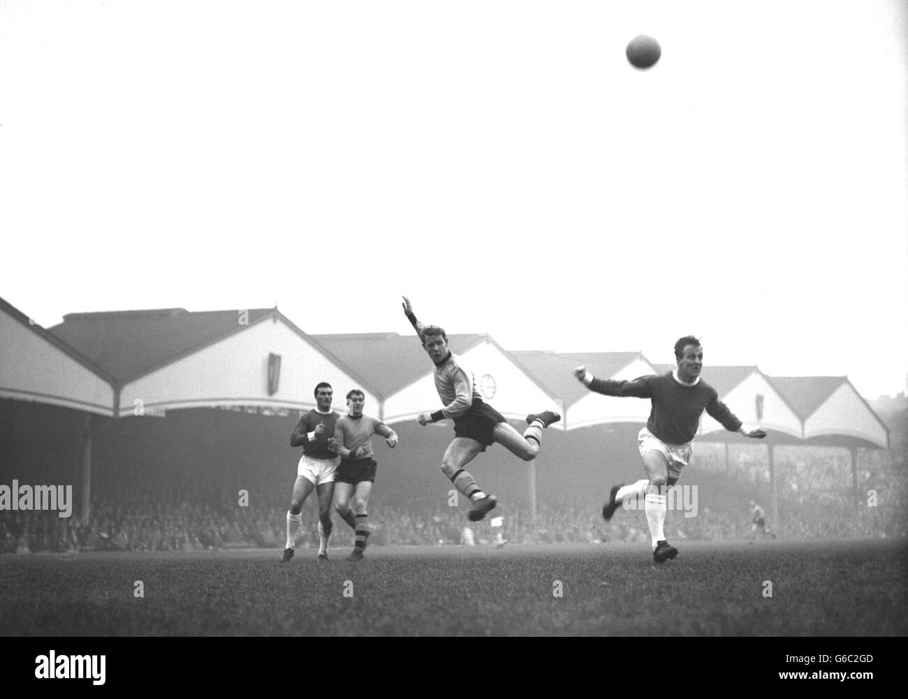 Wolverhampton molineux football ground Black and White Stock Photos ...