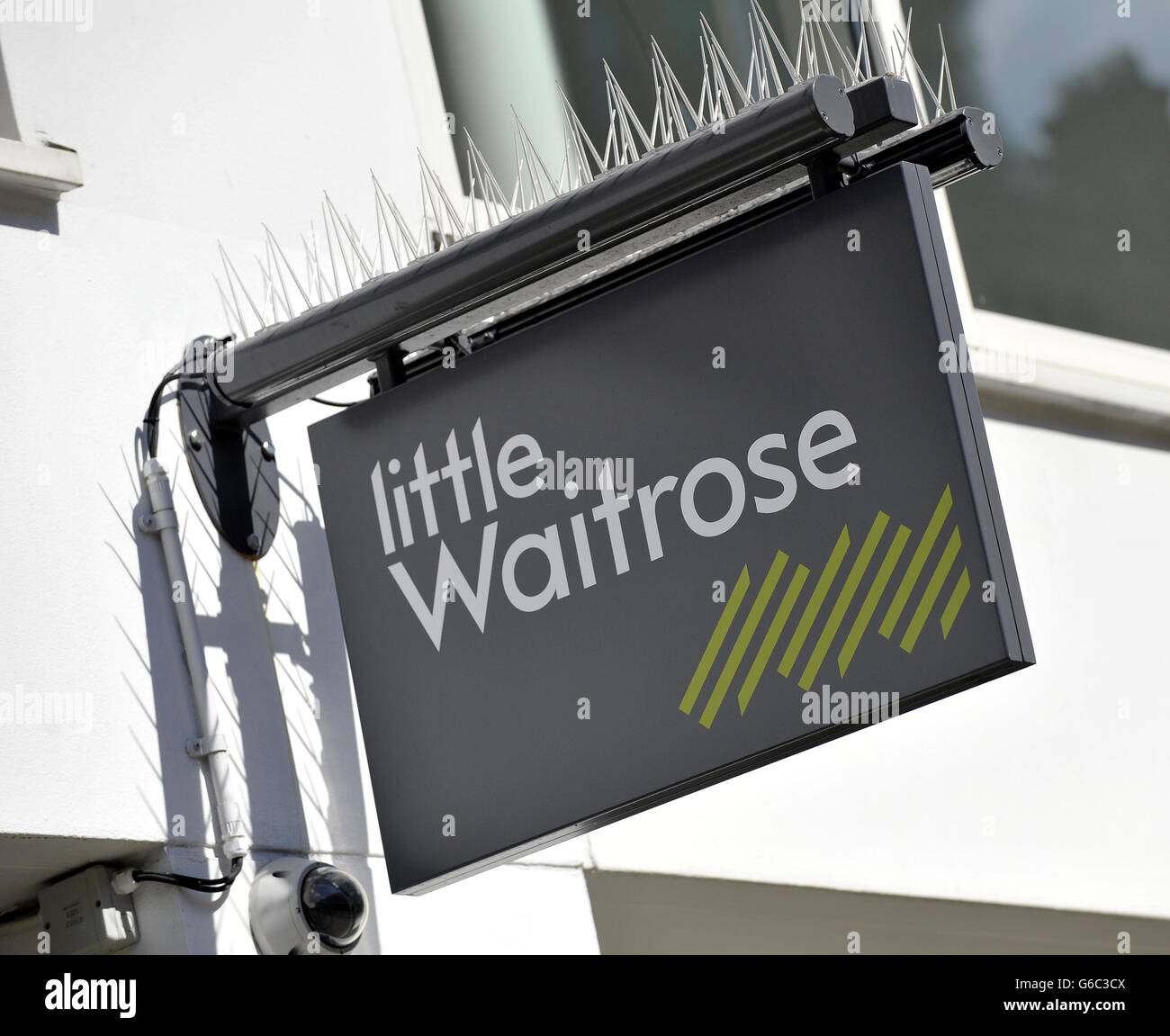 Little waitrose store in knightsbridge hi-res stock photography and ...
