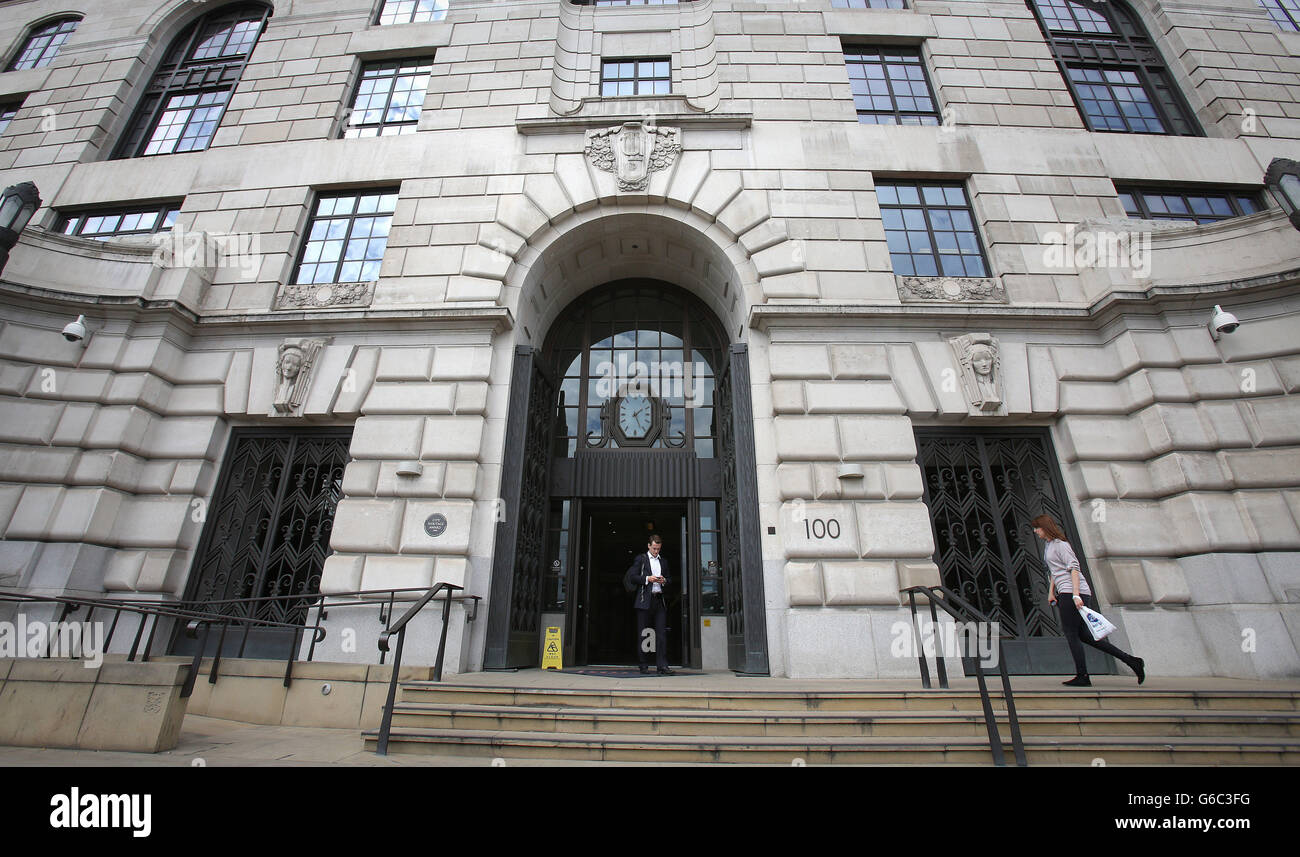 100 victoria embankment hi-res stock photography and images - Alamy