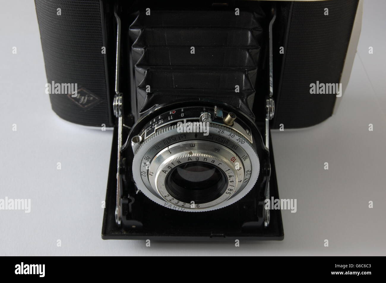 An old 6x6 medium format camera Kodak Retinette Stock Photo - Alamy
