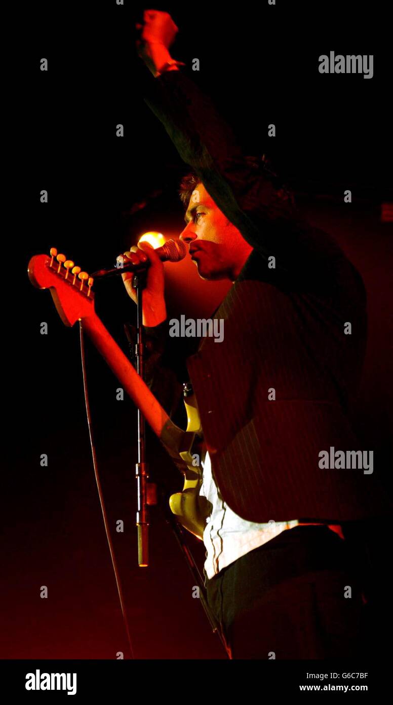 Blur performing on stage astoria hi-res stock photography and images ...