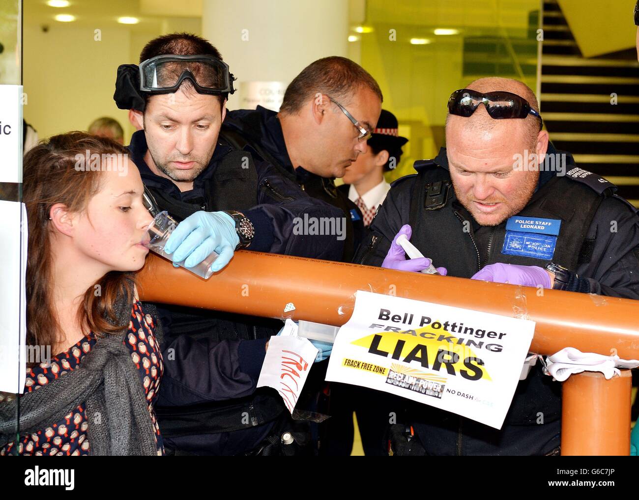 Un police hi-res stock photography and images - Alamy