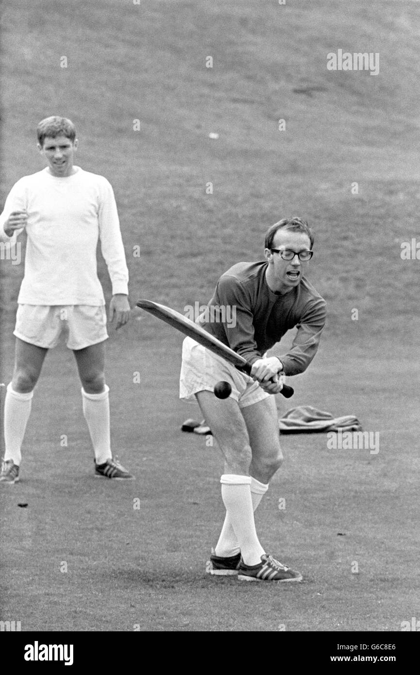 Nobby stiles hi-res stock photography and images - Alamy