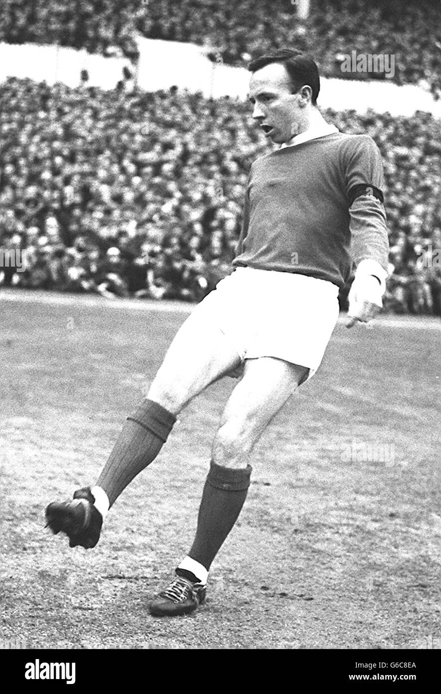 Nobby stiles hi-res stock photography and images - Alamy