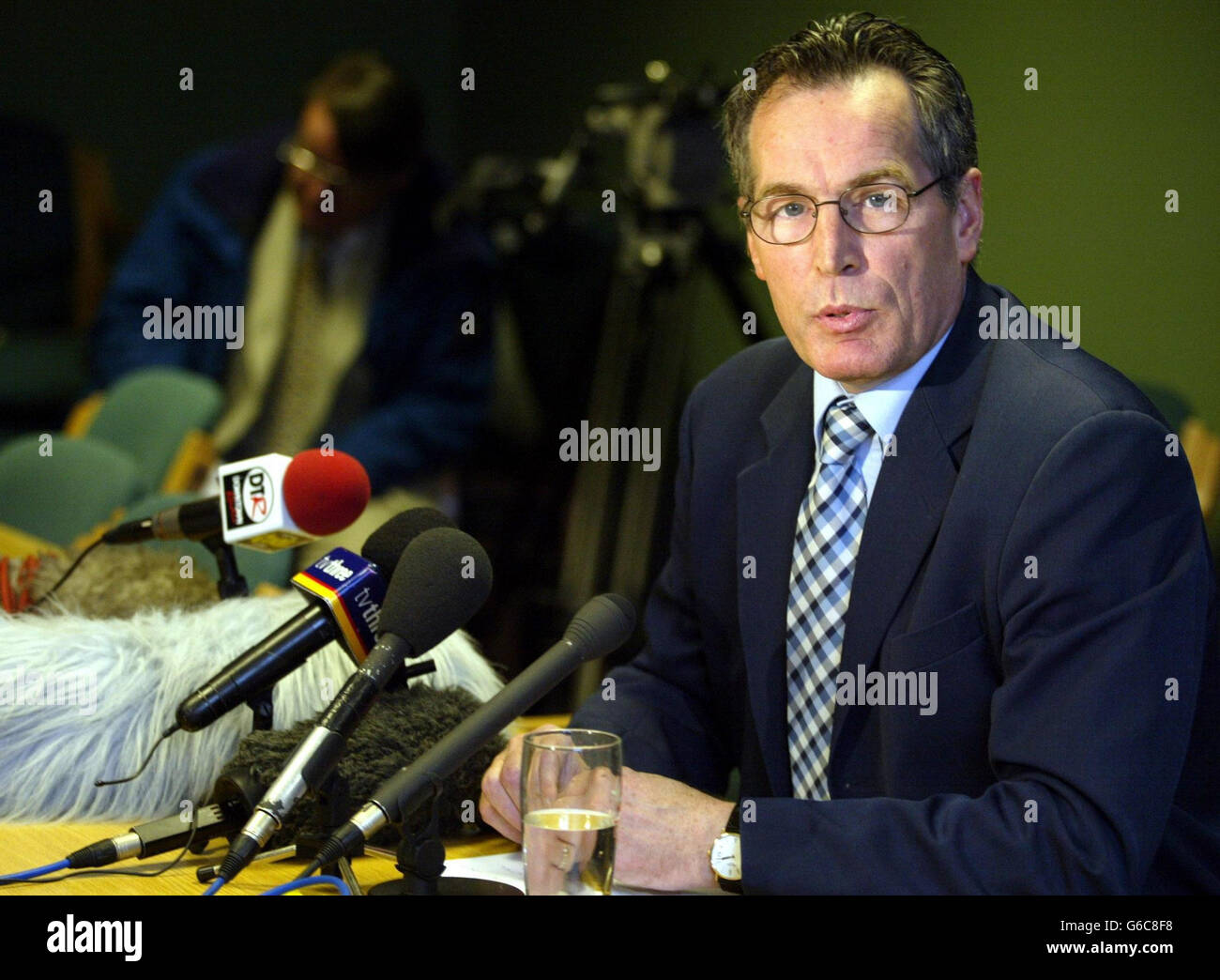 Gerry Kelly Stock Photos & Gerry Kelly Stock Images - Alamy