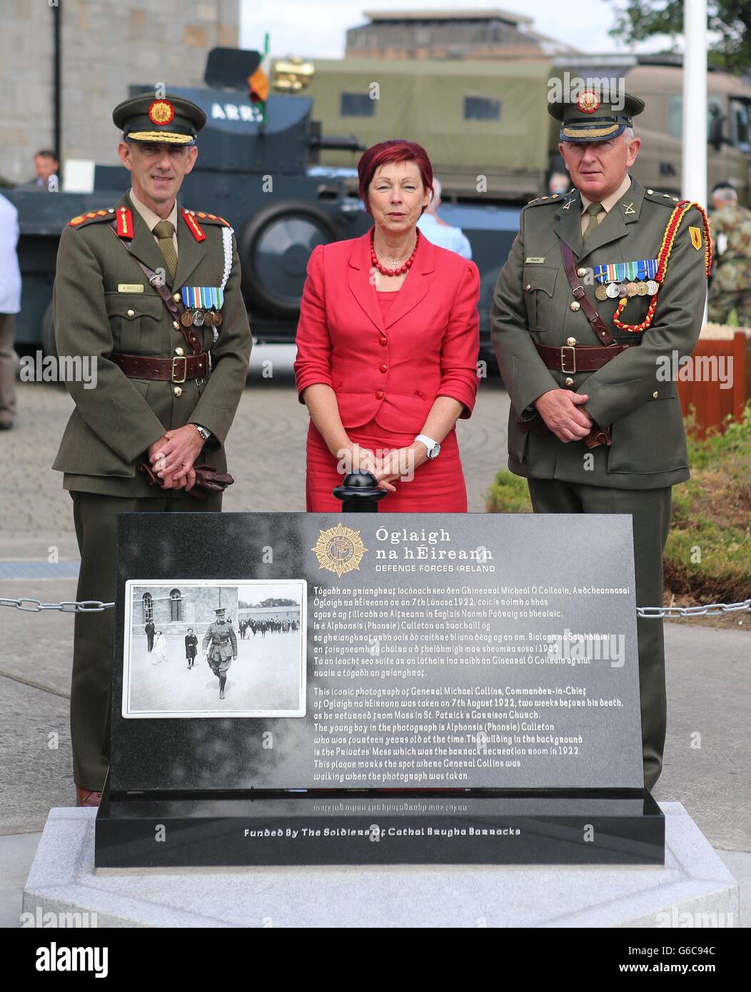 (Left to right) Ireland's newly appointed Chief of Defence Forces Staff ...