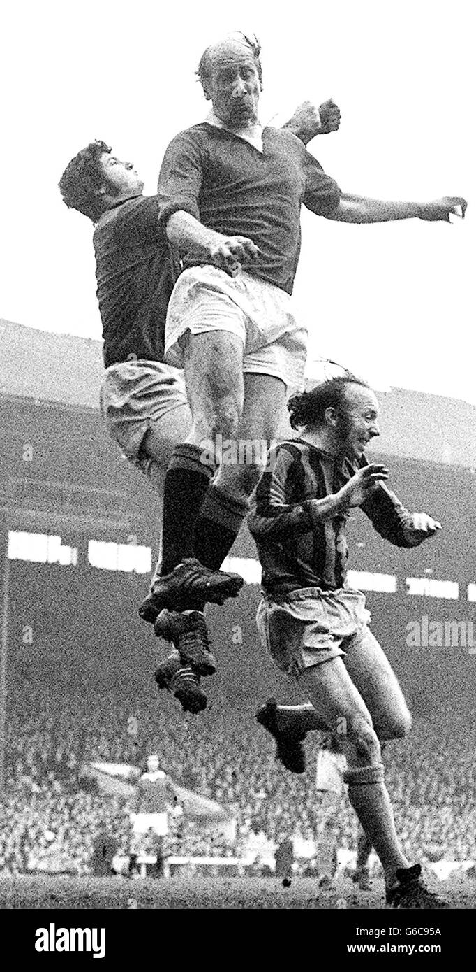 Former manchester united football player Black and White Stock Photos ...