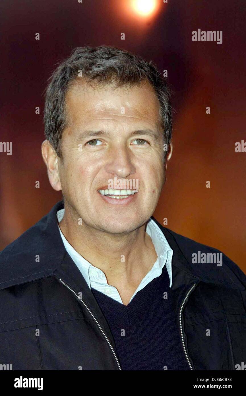 McCartney Store - Mario Testino Stock Photo - Alamy