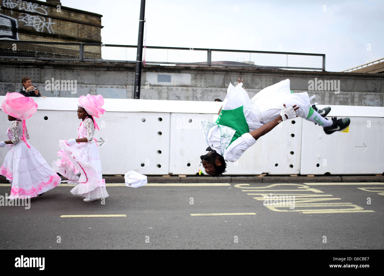 Dancers from Kinetika Bloco take part in the Notting Hill Carnival in ...