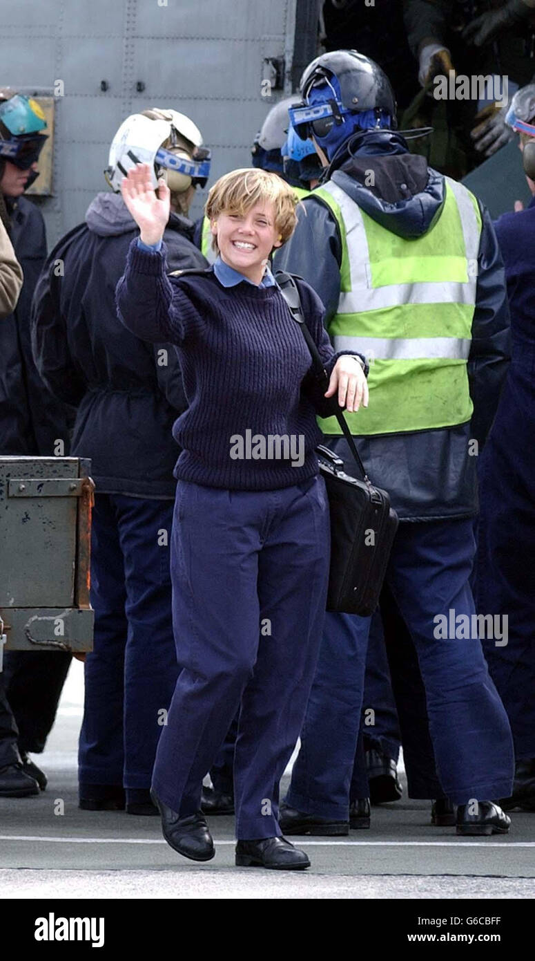 Wren chef debbie thompson of the 820 squadron hi-res stock photography ...