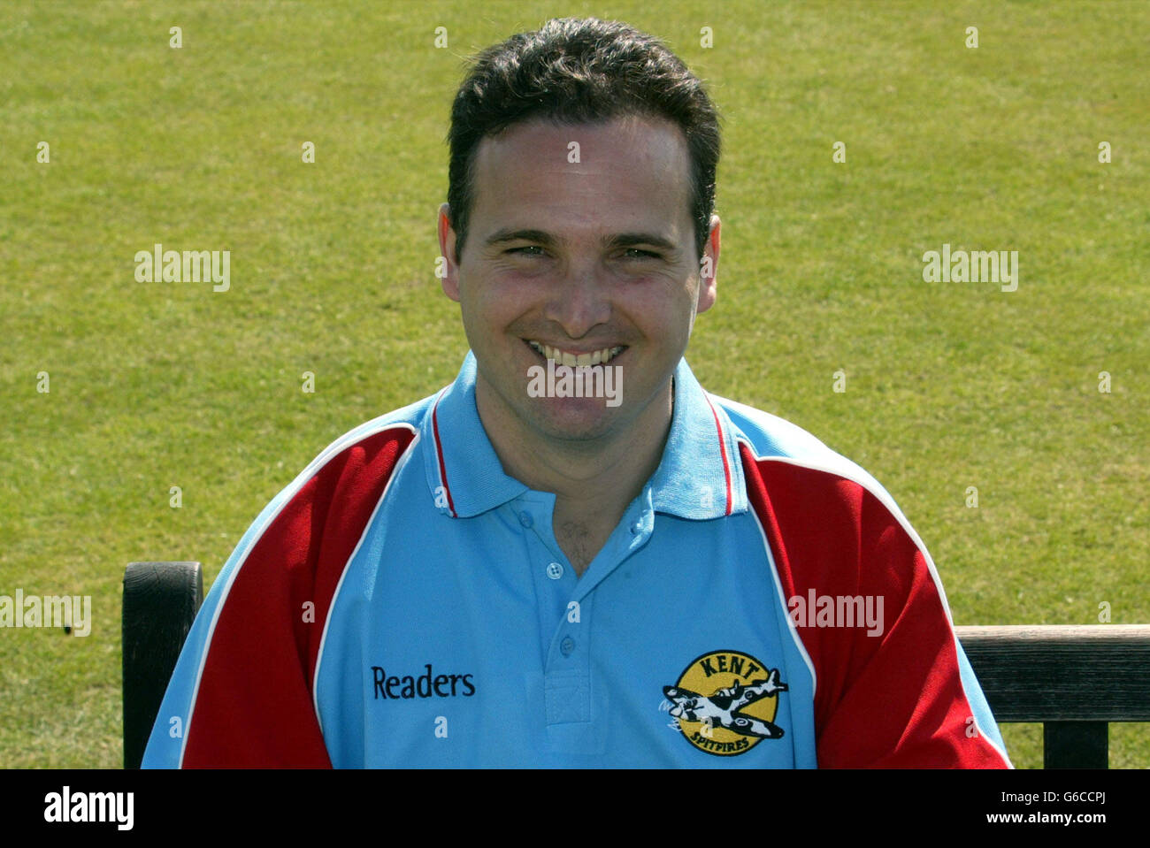 Mark Ealham - Kent Cricket Stock Photo - Alamy
