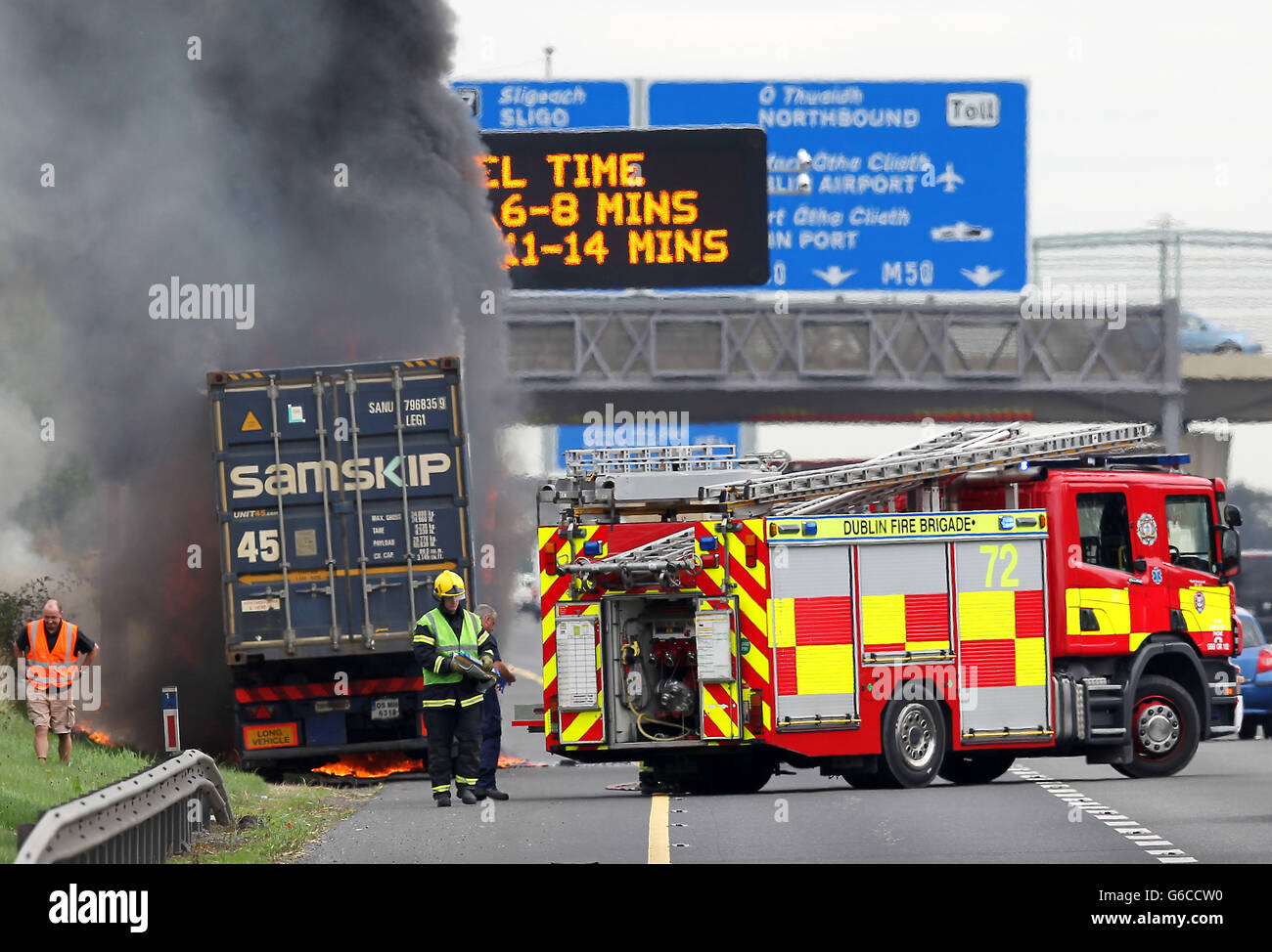 Fire fighters lorry fire hi-res stock photography and images - Alamy