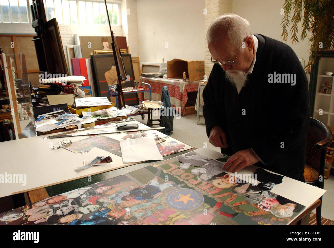 Peter sgt pepper hi-res stock photography and images - Alamy