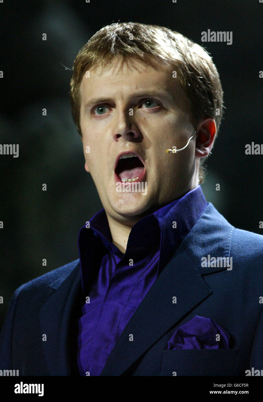 Aled jones on stage at the royal albert hall hi-res stock photography ...