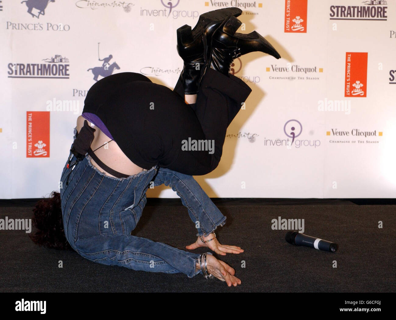 Tv presenter ruby wax hi-res stock photography and images - Alamy